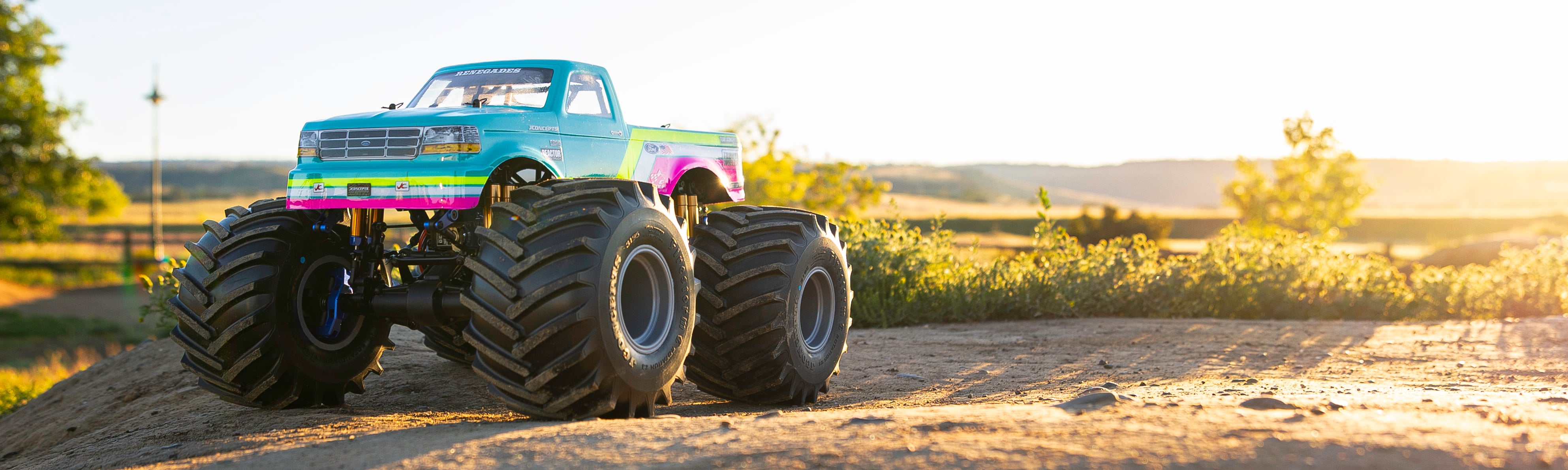 JConcepts Reactor Stage 2 "Wolf" 1/10 Electric 4x4 Monster Truck Kit ...